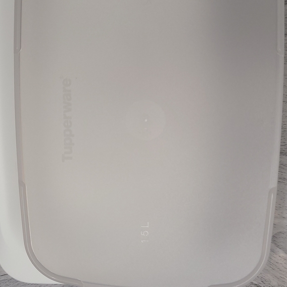 Tupperware | Kitchen | Tupperware Fridge Stackable Deep Container With ...